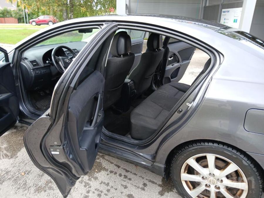 Серый Тойота Авенсис 2010 в Рига, объемом двигателя 2.00 л и пробегом 340 тыс. км за 2200 €, фото 15 на AUTOMOTO.COM.LV