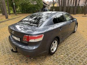 Pelēks Toyota Avensis 2010 Kauņa, ar dzinēja tilpumu 2.00 L un nobraukumu 240 tūkst. km par 3850 €, foto 4 vietnē AUTOMOTO.COM.LV