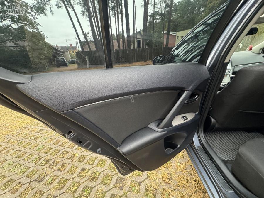 Pelēks Toyota Avensis 2010 Kauņa, ar dzinēja tilpumu 2.00 L un nobraukumu 240 tūkst. km par 3850 €, foto 11 vietnē AUTOMOTO.COM.LV