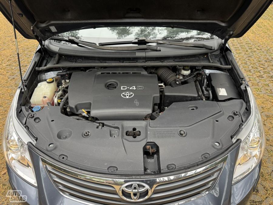 Pelēks Toyota Avensis 2010 Kauņa, ar dzinēja tilpumu 2.00 L un nobraukumu 240 tūkst. km par 3850 €, foto 18 vietnē AUTOMOTO.COM.LV