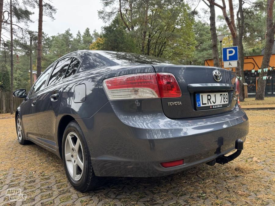 Pelēks Toyota Avensis 2010 Kauņa, ar dzinēja tilpumu 2.00 L un nobraukumu 240 tūkst. km par 3850 €, foto 23 vietnē AUTOMOTO.COM.LV