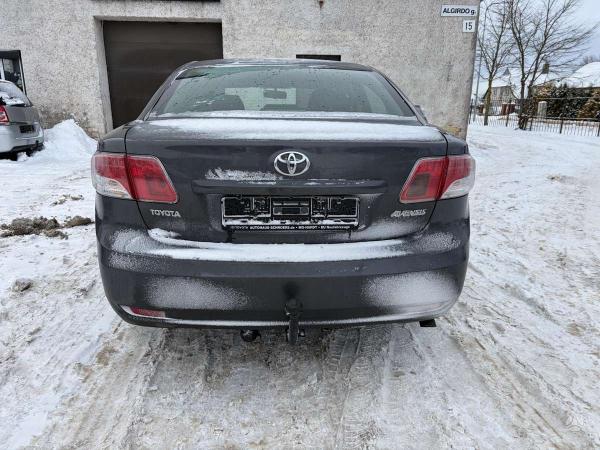 Pelēks Toyota Avensis 2011 Jurbarkas, ar dzinēja tilpumu 2.23 L un nobraukumu 134 tūkst. km par 5500 €, foto 4 vietnē AUTOMOTO.COM.LV
