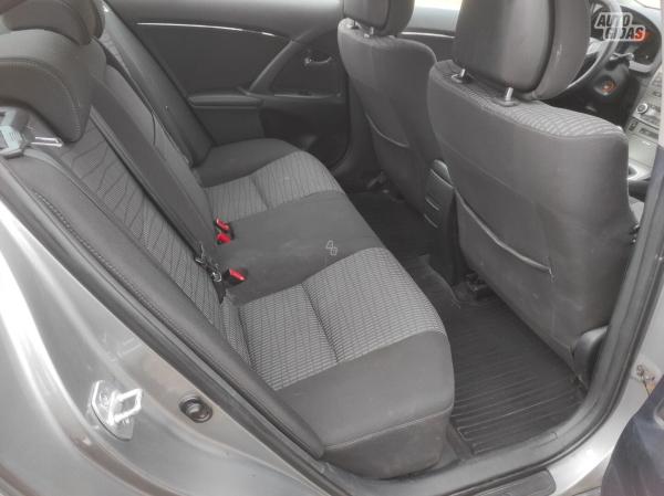 Серый Тойота Авенсис 2011 в Каунас, объемом двигателя 2.00 л и пробегом 320 тыс. км за 3850 €, фото 11 на AUTOMOTO.COM.LV