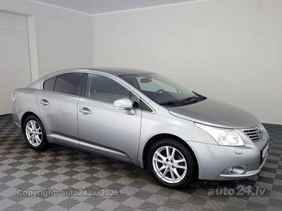 Pelēks Toyota Avensis 2011 Tallina, ar dzinēja tilpumu 1.80 L un nobraukumu 218 tūkst. km par 3999 €, foto 1 vietnē AUTOMOTO.COM.LV