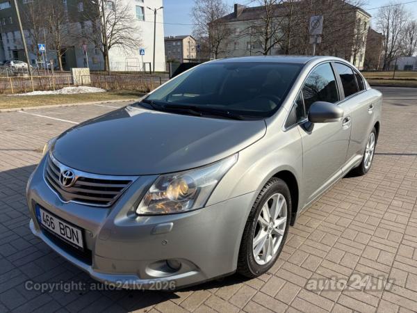 Pelēks Toyota Avensis 2011 Tallina, ar dzinēja tilpumu 1.80 L un nobraukumu 218 tūkst. km par 5490 €, foto 1 vietnē AUTOMOTO.COM.LV