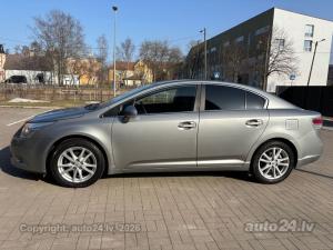 Grey Toyota Avensis 2011 in Tallinn, with an engine capacity of 1.80 L and mileage of 218 thousand km for 5490 €, photo 3 on AUTOMOTO.COM.LV