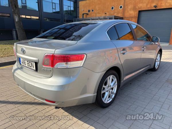 Pelēks Toyota Avensis 2011 Tallina, ar dzinēja tilpumu 1.80 L un nobraukumu 218 tūkst. km par 5490 €, foto 6 vietnē AUTOMOTO.COM.LV