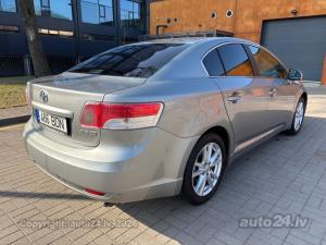 Grey Toyota Avensis 2011 in Tallinn, with an engine capacity of 1.80 L and mileage of 218 thousand km for 5490 €, photo 6 on AUTOMOTO.COM.LV