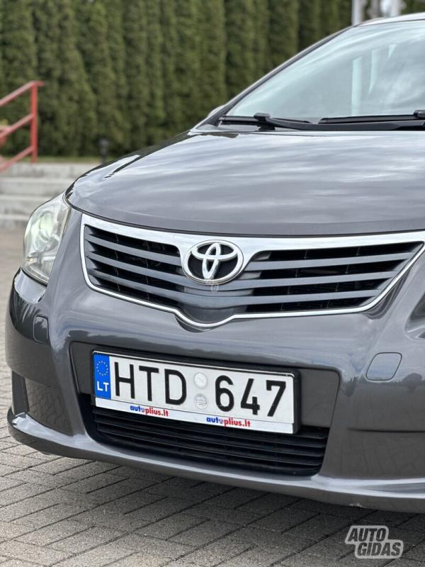 Grey Toyota Avensis 2011 in Vilnius, with an engine capacity of 2.00 L and mileage of 361 thousand km for 3800 €, photo 7 on AUTOMOTO.COM.LV