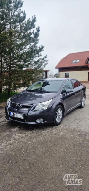 Серый Тойота Авенсис 2011 в Клайпеда, объемом двигателя 2.00 л и пробегом 174 тыс. км за 5499 €, фото  на AUTOMOTO.COM.LV