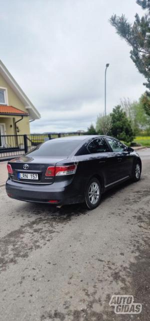 Grey Toyota Avensis 2011 in Klaipeda, with an engine capacity of 2.00 L and mileage of 174 thousand km for 5499 €, photo 4 on AUTOMOTO.COM.LV