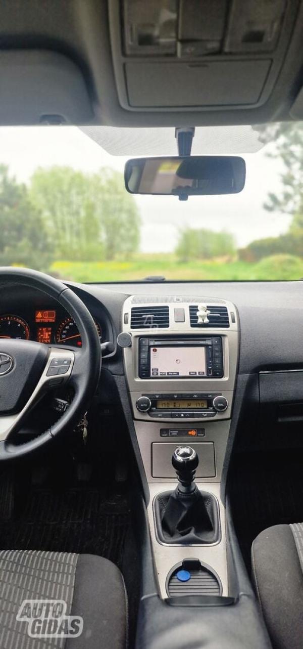 Grey Toyota Avensis 2011 in Klaipeda, with an engine capacity of 2.00 L and mileage of 174 thousand km for 5499 €, photo 5 on AUTOMOTO.COM.LV