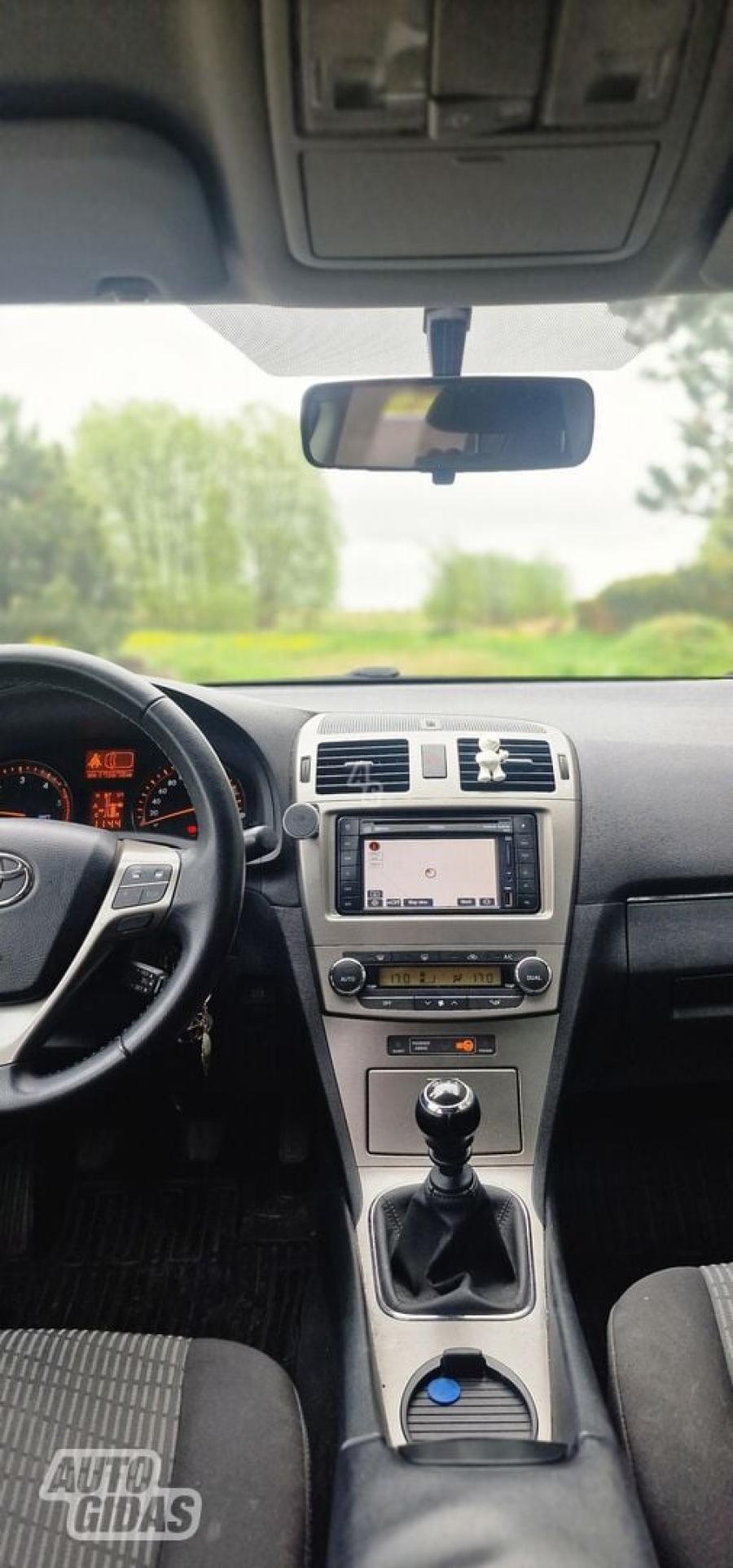 Grey Toyota Avensis 2011 in Klaipeda, with an engine capacity of 2.00 L and mileage of 174 thousand km for 5499 €, photo 6 on AUTOMOTO.COM.LV