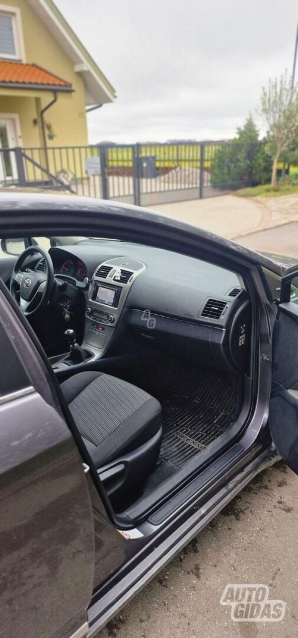 Grey Toyota Avensis 2011 in Klaipeda, with an engine capacity of 2.00 L and mileage of 174 thousand km for 5499 €, photo 6 on AUTOMOTO.COM.LV