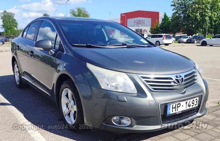 Grey Toyota Avensis 2011 in Jelgava, with an engine capacity of 2.00 L and mileage of 243 thousand km for 4300 €, photo 5 on AUTOMOTO.COM.LV