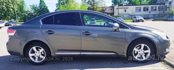 Pelēks Toyota Avensis 2011 Jelgava, ar dzinēja tilpumu 2.00 L un nobraukumu 243 tūkst. km par 4300 €, foto 5 vietnē AUTOMOTO.COM.LV