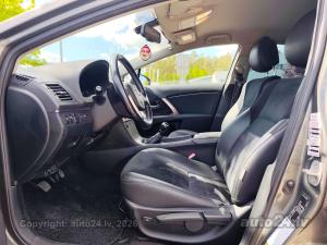 Grey Toyota Avensis 2011 in Jelgava, with an engine capacity of 2.00 L and mileage of 243 thousand km for 4300 €, photo 9 on AUTOMOTO.COM.LV