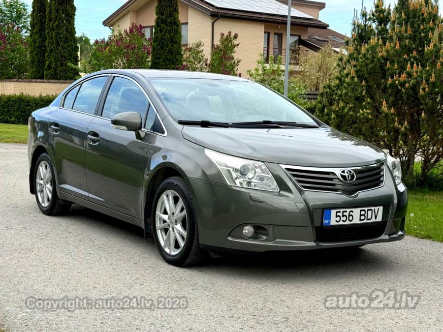 Серый Тойота Авенсис 2011 в Таллин, объемом двигателя 2.00 л и пробегом 100 тыс. км за 9500 €, фото 1 на AUTOMOTO.COM.LV