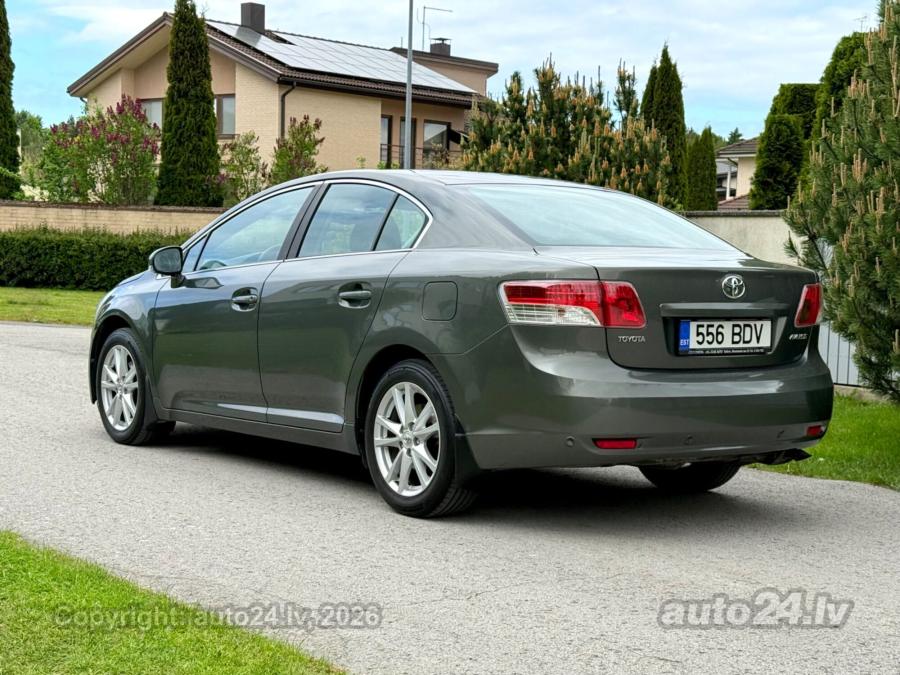 Серый Тойота Авенсис 2011 в Таллин, объемом двигателя 2.00 л и пробегом 100 тыс. км за 9500 €, фото 7 на AUTOMOTO.COM.LV