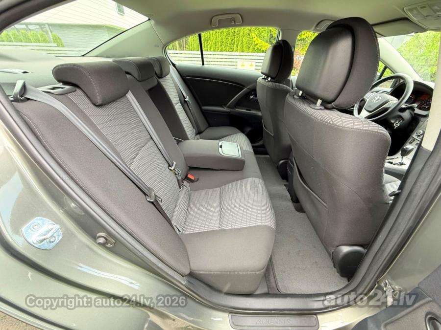 Серый Тойота Авенсис 2011 в Таллин, объемом двигателя 2.00 л и пробегом 100 тыс. км за 9500 €, фото 17 на AUTOMOTO.COM.LV