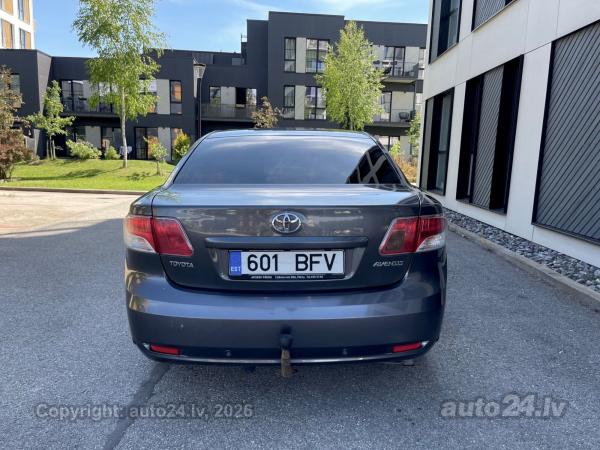 Серый Тойота Авенсис 2011 в Тарту, объемом двигателя 1.80 л и пробегом 320 тыс. км за 4599 €, фото 8 на AUTOMOTO.COM.LV