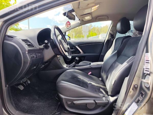Pelēks Toyota Avensis 2011 Jelgava, ar dzinēja tilpumu 2.00 L un nobraukumu 243 tūkst. km par 3990 €, foto 8 vietnē AUTOMOTO.COM.LV