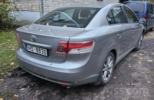 Grey Toyota Avensis 2011 in Riga, with an engine capacity of 1.80 L and mileage of 185 thousand km for 4900 €, photo 6 on AUTOMOTO.COM.LV