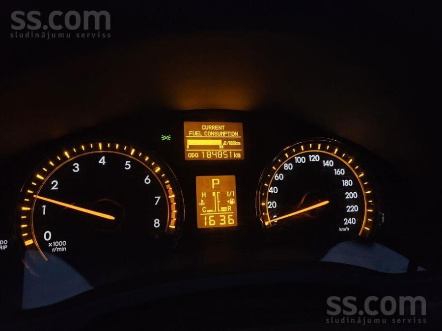 Grey Toyota Avensis 2011 in Riga, with an engine capacity of 1.80 L and mileage of 185 thousand km for 4900 €, photo 7 on AUTOMOTO.COM.LV