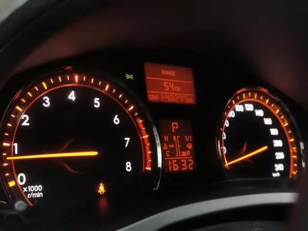 Grey Toyota Avensis 2011 in Riga, with an engine capacity of 2.00 L and mileage of 140 thousand km for 7990 €, photo 10 on AUTOMOTO.COM.LV