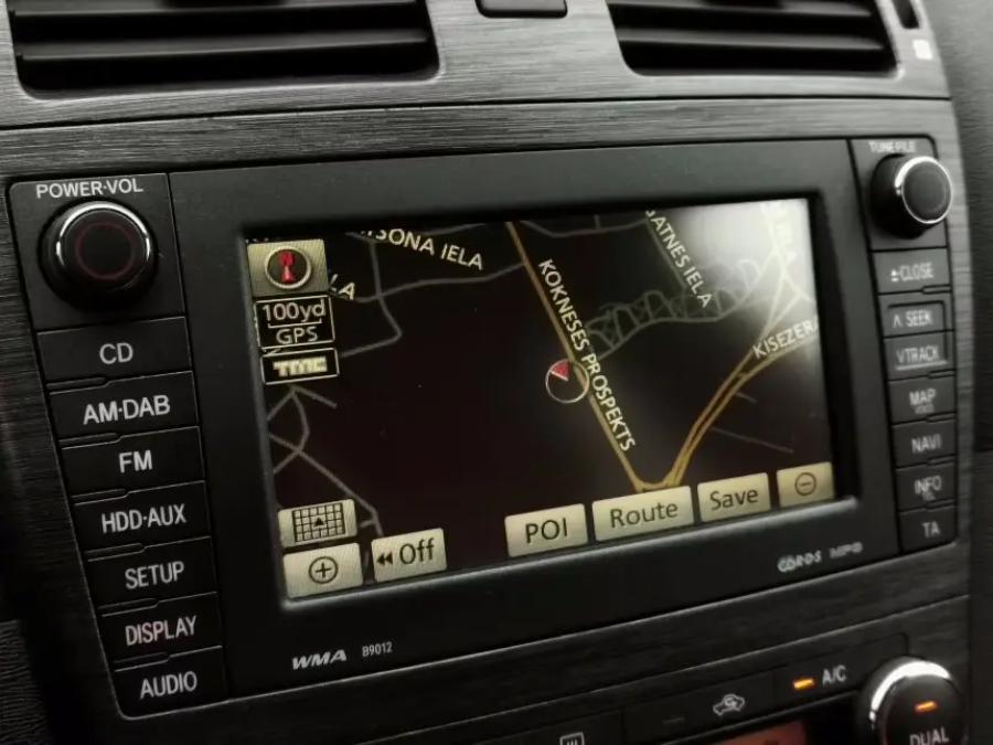 Серый Тойота Авенсис 2011 в Рига, объемом двигателя 2.00 л и пробегом 140 тыс. км за 7990 €, фото 16 на AUTOMOTO.COM.LV