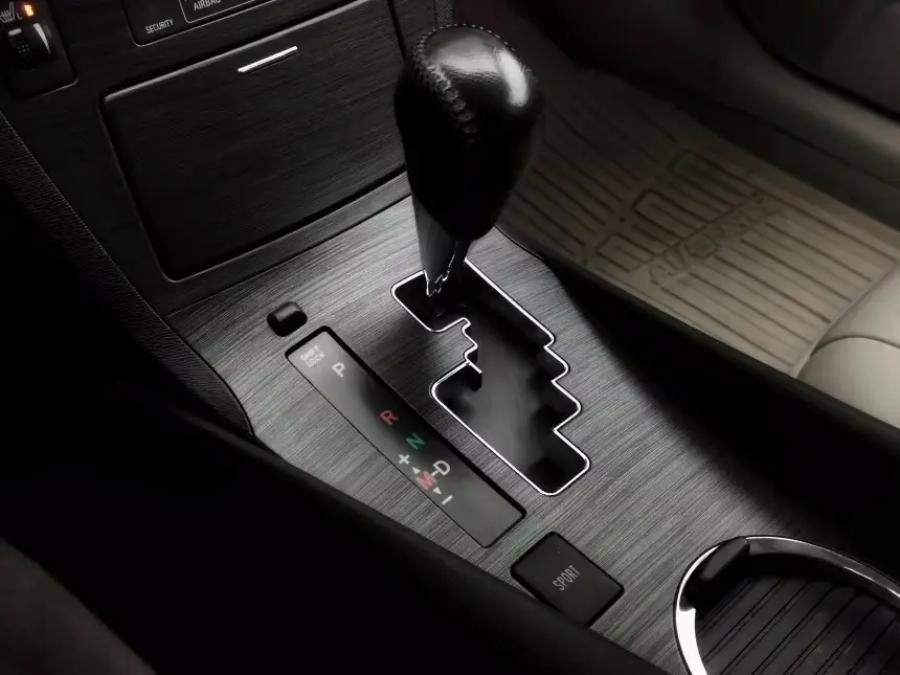 Серый Тойота Авенсис 2011 в Рига, объемом двигателя 2.00 л и пробегом 140 тыс. км за 7990 €, фото 19 на AUTOMOTO.COM.LV