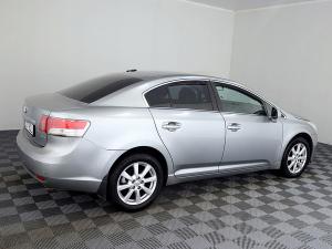 Pelēks Toyota Avensis 2011 Tallina, ar dzinēja tilpumu 2.00 L un nobraukumu 343 tūkst. km par 2999 €, foto 4 vietnē AUTOMOTO.COM.LV