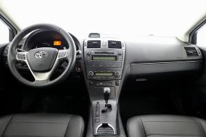 Pelēks Toyota Avensis 2011 Tallina, ar dzinēja tilpumu 2.00 L un nobraukumu 343 tūkst. km par 2999 €, foto 6 vietnē AUTOMOTO.COM.LV