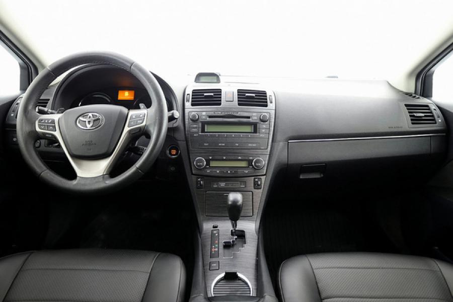 Pelēks Toyota Avensis 2011 Tallina, ar dzinēja tilpumu 2.00 L un nobraukumu 343 tūkst. km par 2999 €, foto 6 vietnē AUTOMOTO.COM.LV