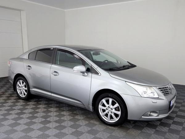 Grey Toyota Avensis 2011 in Tallinn, with an engine capacity of 2.00 L and mileage of 343 thousand km for 2999 €, photo 10 on AUTOMOTO.COM.LV