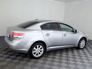 Pelēks Toyota Avensis 2011 Tallina, ar dzinēja tilpumu 2.00 L un nobraukumu 343 tūkst. km par 2999 €, foto 13 vietnē AUTOMOTO.COM.LV