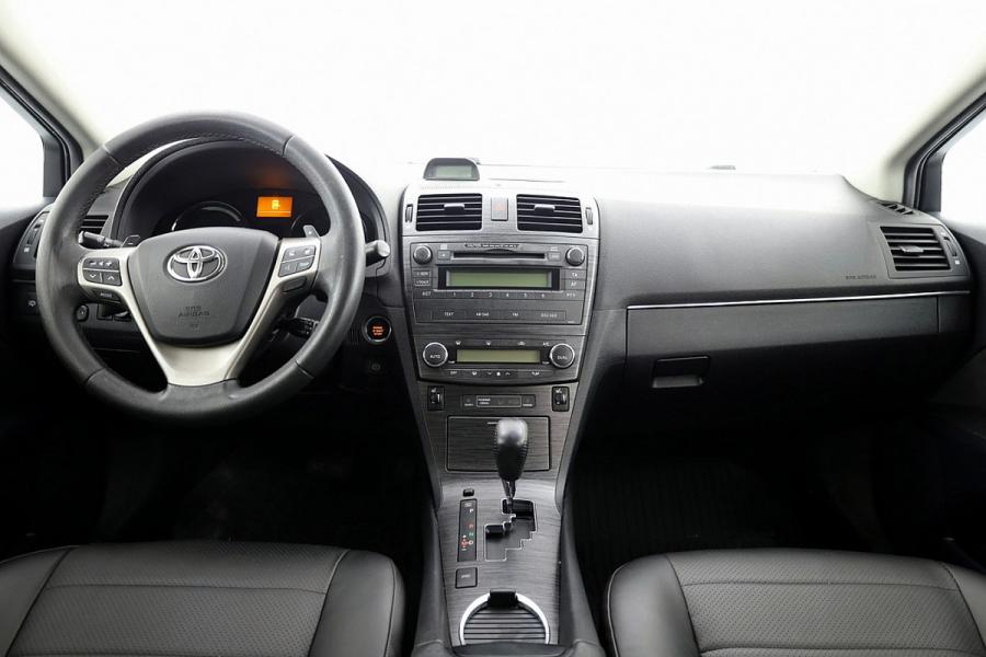 Pelēks Toyota Avensis 2011 Tallina, ar dzinēja tilpumu 2.00 L un nobraukumu 343 tūkst. km par 2999 €, foto 15 vietnē AUTOMOTO.COM.LV