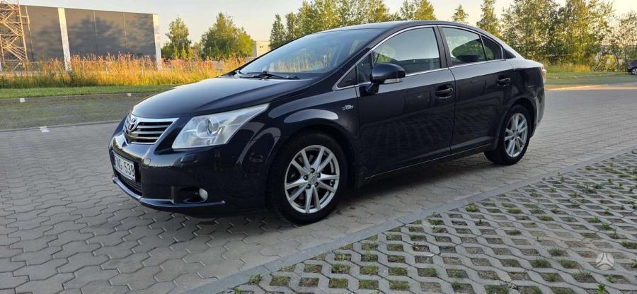 Серый Тойота Авенсис 2011 в Вильнюс, объемом двигателя 2.23 л и пробегом 206 тыс. км за 4700 €, фото 10 на AUTOMOTO.COM.LV