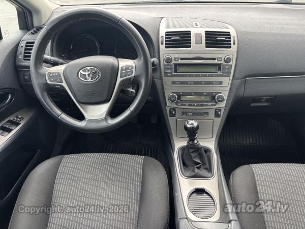 Grey Toyota Avensis 2011 in Tallinn, with an engine capacity of 1.80 L and mileage of 162 thousand km for 6999 €, photo 5 on AUTOMOTO.COM.LV
