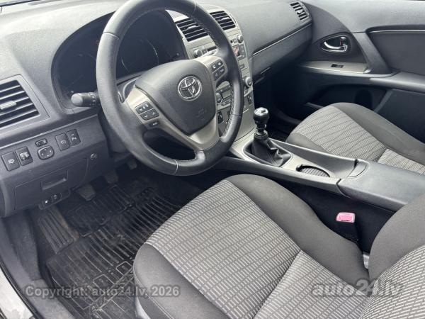 Grey Toyota Avensis 2011 in Tallinn, with an engine capacity of 1.80 L and mileage of 162 thousand km for 6999 €, photo 8 on AUTOMOTO.COM.LV