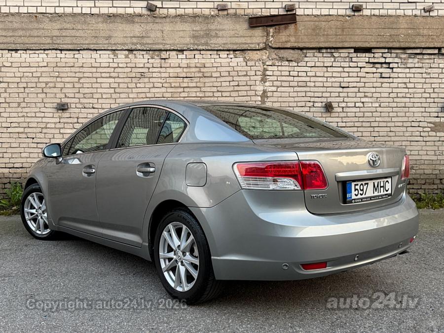 Серый Тойота Авенсис 2011 в Таллин, объемом двигателя 1.80 л и пробегом 226 тыс. км за 5700 €, фото 4 на AUTOMOTO.COM.LV