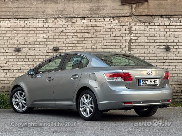 Grey Toyota Avensis 2011 in Tallinn, with an engine capacity of 1.80 L and mileage of 226 thousand km for 5700 €, photo 4 on AUTOMOTO.COM.LV