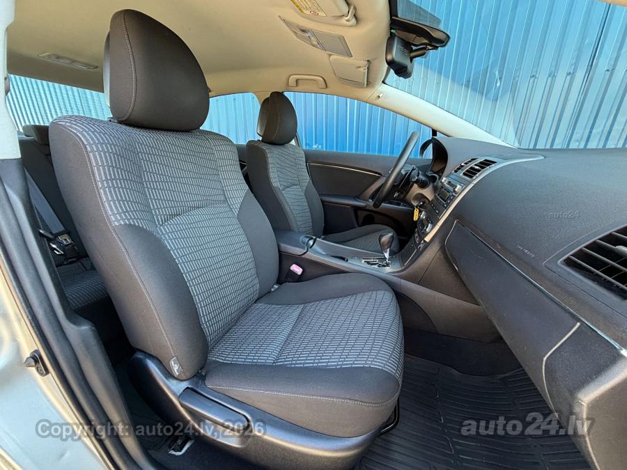 Серый Тойота Авенсис 2011 в Таллин, объемом двигателя 1.80 л и пробегом 226 тыс. км за 5700 €, фото 14 на AUTOMOTO.COM.LV