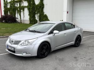 Серый Тойота Авенсис 2011 в Рига, объемом двигателя 2.20 л и пробегом 286 тыс. км за 2500 €, фото  на AUTOMOTO.COM.LV