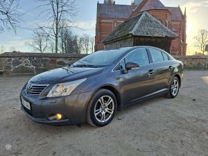 Серый Тойота Авенсис 2011 в Кретинга, объемом двигателя 2.00 л и пробегом 614 тыс. км за 1350 €, фото  на AUTOMOTO.COM.LV