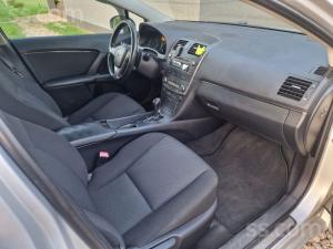 Pelēks Toyota Avensis 2011 Rīga, ar dzinēja tilpumu 2.00 L un nobraukumu 275 tūkst. km par 3600 €, foto 9 vietnē AUTOMOTO.COM.LV
