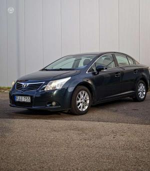 Grey Toyota Avensis 2011 in Vilnius, with an engine capacity of 1.99 L and mileage of 238 thousand km for 4800 €, photo  on AUTOMOTO.COM.LV