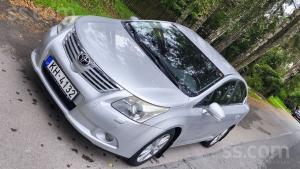 Grey Toyota Avensis 2011 in Jurmala, with an engine capacity of 1.80 L and mileage of 275 thousand km for 3900 €, photo  on AUTOMOTO.COM.LV