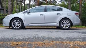 Grey Toyota Avensis 2011 in Jurmala, with an engine capacity of 1.80 L and mileage of 275 thousand km for 3900 €, photo 5 on AUTOMOTO.COM.LV