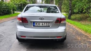Grey Toyota Avensis 2011 in Jurmala, with an engine capacity of 1.80 L and mileage of 275 thousand km for 3900 €, photo 6 on AUTOMOTO.COM.LV